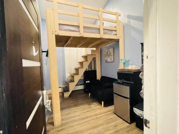 Affordable Private Room Inwanaque Near Nyc, Trails - New Jersey