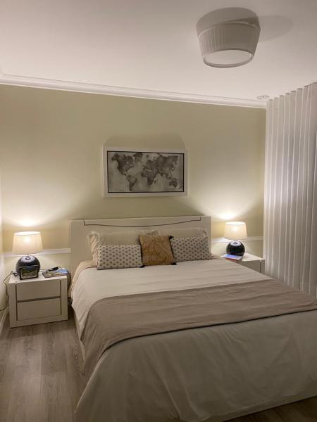 Modern Room (With Deck) - Portugal