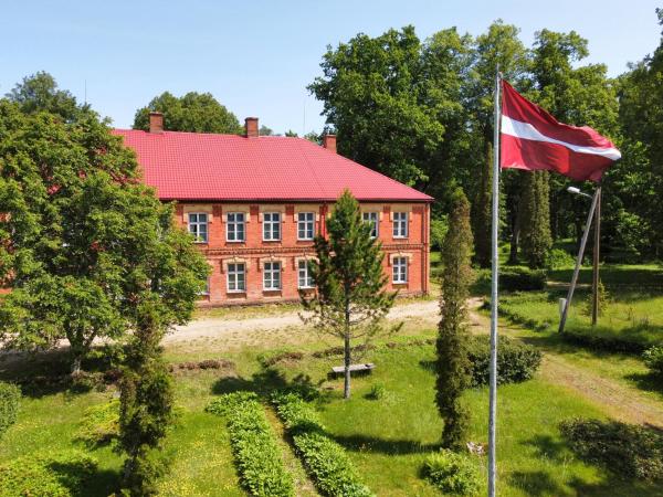 Rozulas Skola - Latvia