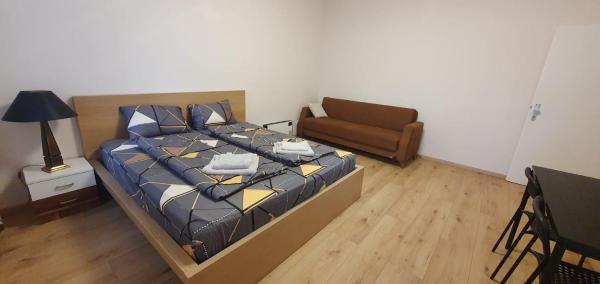 Stylish 3 Apartments For 10 Guests Only 15 Minutes To Vienna Center - Viyana