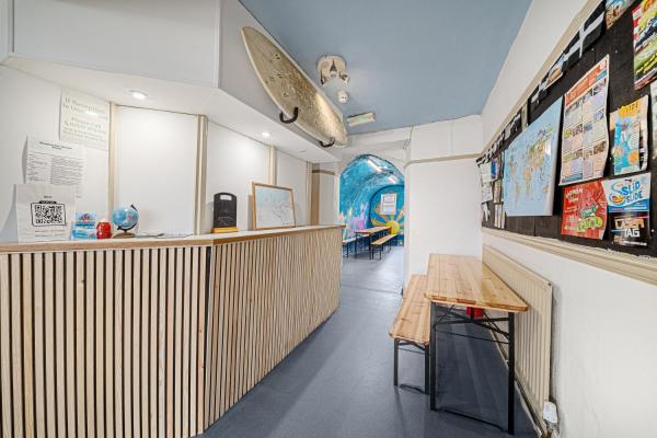 Breakwater Hostel - England