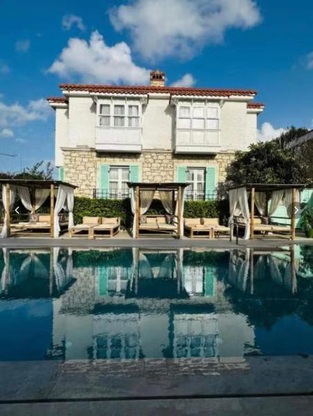 Boreas Otel Alaçatı - アラサトゥ