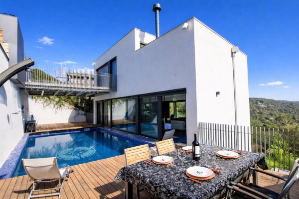 Catalunya Casas Modern Hilltop Haven With Private Pool 7km To Beach - Cunit