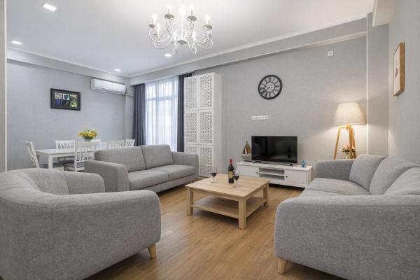 Infinity Landing I - Tbilisi