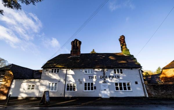 Hursley Bookings - Dolphin Inn - Southampton