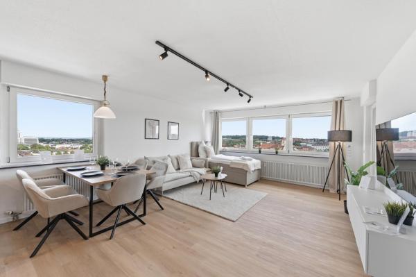 Malu Rooms - ÜBer Den Dächern Der Stadt, Zentrum, Parkhaus, Panorama, Terrasse, Höchste Fewo Der Stadt - Kornwestheim