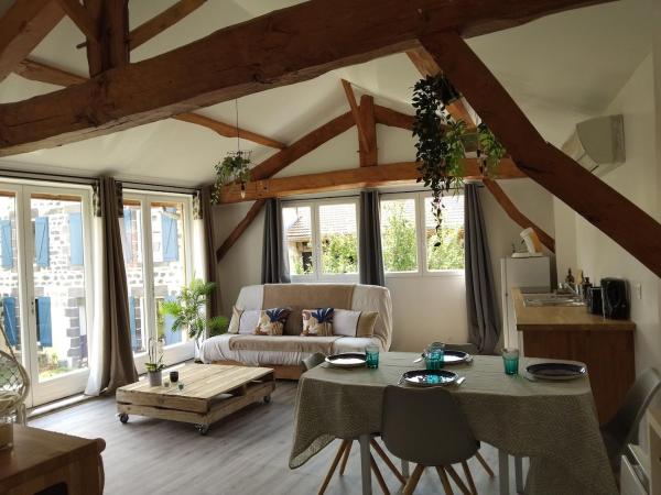 La Cabane Aux Hirondelles - Puy-de-Dôme