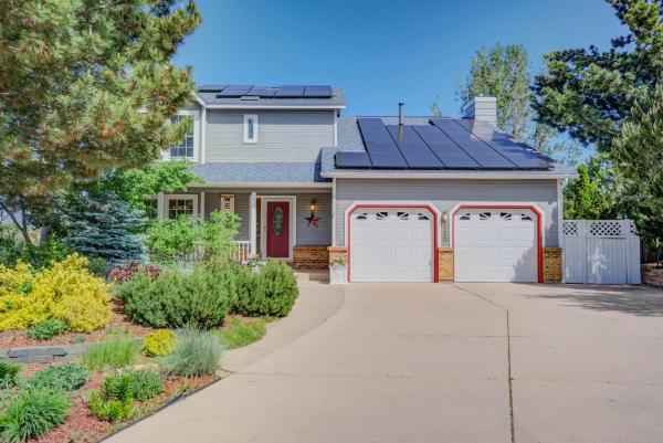 Deep Blue Spacious Escape W Hot Tub & Playground - Colorado Springs, CO