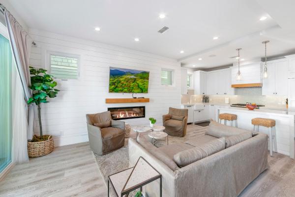 A Charming 3-bedroom Retreat In Balboa Peninsula, Perfect For Families! - Newport Beach, CA