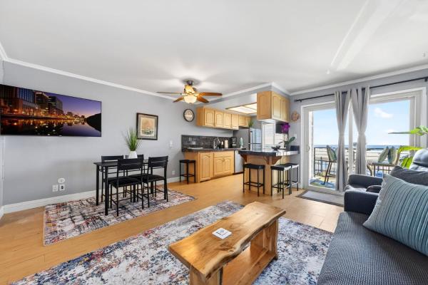 Oceanfront Retreat 1 Bedroom With Pool, Spa & Balcony At Marina Del Mar - Oceanside, Californie