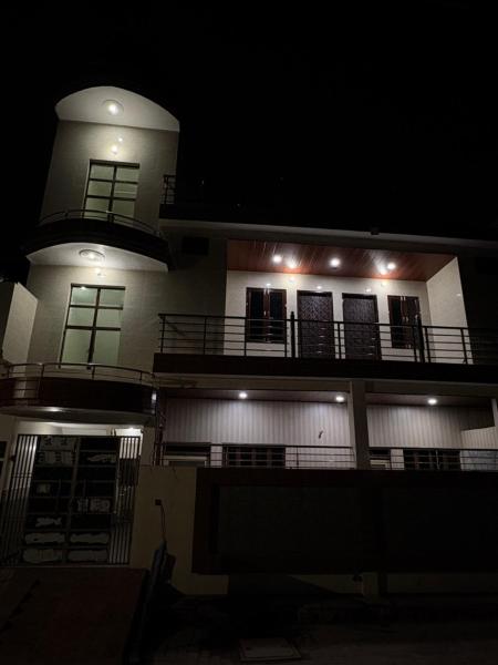 La Familia Homestay Agra - Agra