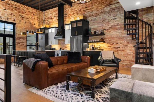 Luxury Tc Loft: Historic Condo! - Traverse City, MI