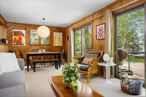 Camp Birch: Waterfront Home On Lake Leelanau - Lake Leelanau, MI