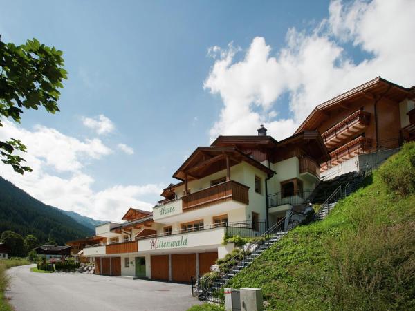 Chalet In Saalbach Near Ski Lift - Alpes