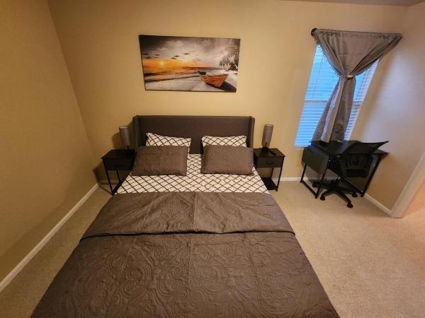 Dia, Commerce City Reunion Stylish Bedroom 1 - 科羅拉多州