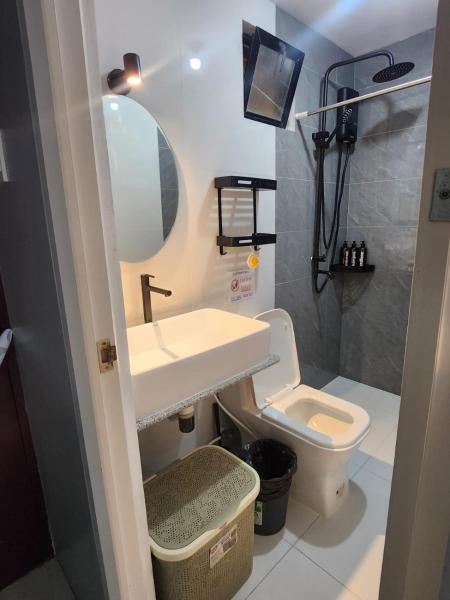 Ohhlala Cozy Corner At Royal Oceancrest Mactan - Liloan