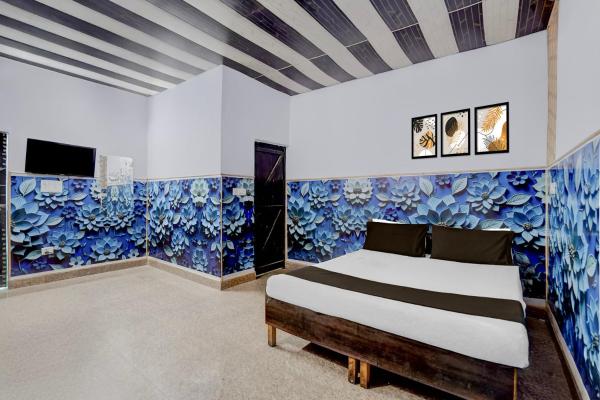 Spot On 81509 Hotel Luv Inn - Faridábád