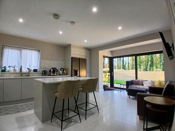 Private Room In Shared House At Casa De Charlie - Down