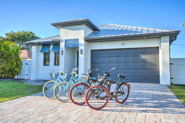 Barletta - Stylish 4br, 3ba Pet Friendly Home With Private Pool, Covered Outdoor Kitchen, Spacious Dining, Bikes & Ping Pong! Perfect For Relaxing Or Entertaining, Just Minutes From Vanderbilt Beach, Mercato, And Naples Attractions - Your Dream Getaway! - Bonita Springs, FL