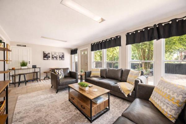 Cozy & Updated Unit In The Heart Of The Highlands - Kentucky