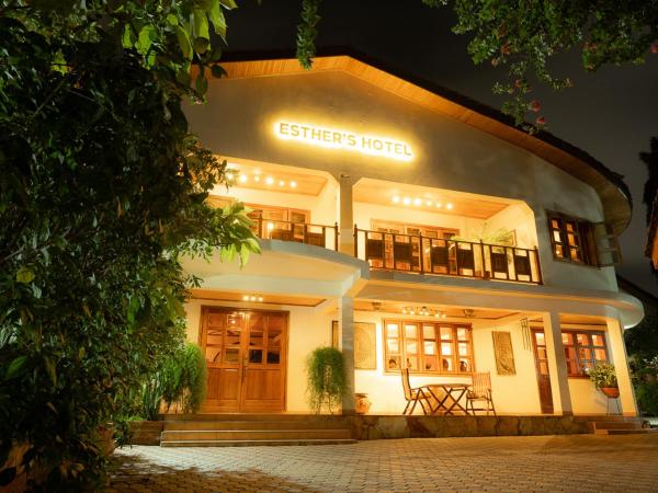 Esther's Hotel - Accra