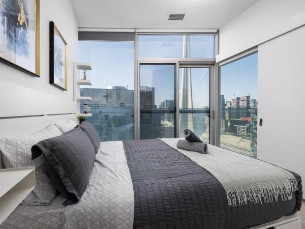 A Welcoming Modern 2 Bedroom Condo Great City Views In Downtown Toronto - Toronto