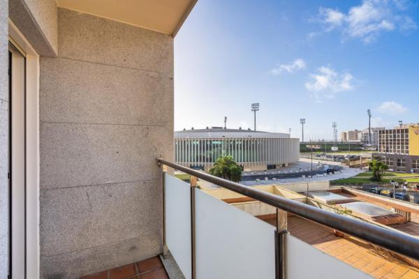 Sunny Beachside Escape By Minho's Guest - Póvoa de Varzim
