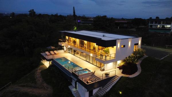 Casa Rio - Luxury Above The River - Pereira