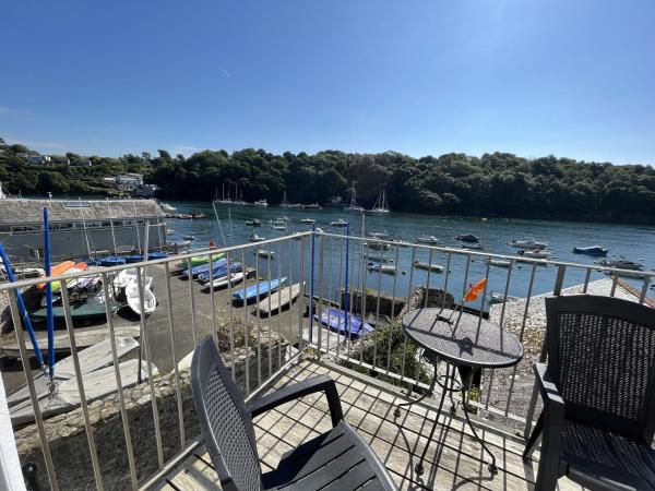 Seasteps Waterside Location On The River Fowey - Fowey