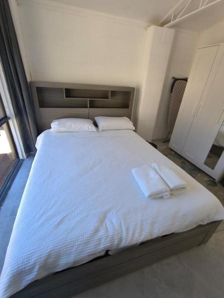 Modern Detached Studio - Close To St Vincent Hospital & City & Gabbinbar - Toowoomba