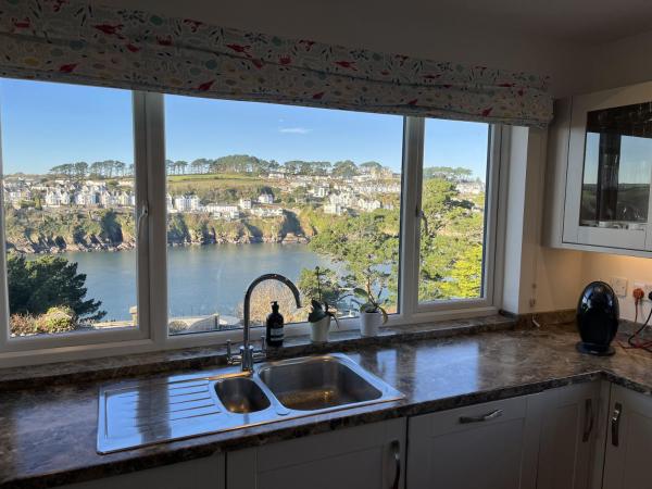 Trebarfoote Sea And River Views Across To Fowey - Fowey