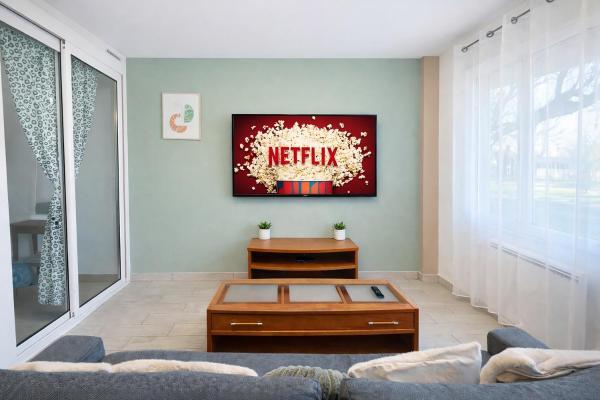 Majestic Green Tone - Disneyland - Free Parking - Torcy