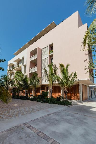 Hola Donceles Suites - Cancún