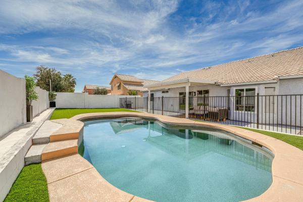 < 1 Mi To Talking Stick Amp! Family Escape W/ Pool - Maryvale Village – Phoenix