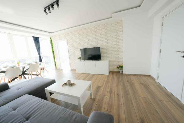 Sunny 2-bedroom Apartment With Sea View - Varna
