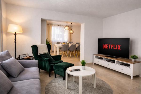 Ii Bergblick Apartment & Family Lounge Ii - Messe - Ideal Für Business & Urlaub - Keine Monteure - Friedrichshafen