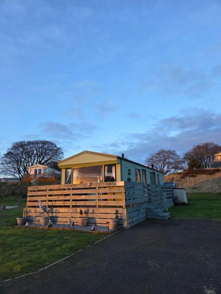 Tranquill Caravan With Stunning Views Ideal For Relaxation - Dumfries and Galloway