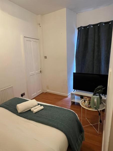 Cozy Room In Central Manchester, Free Wifi - Cheadle
