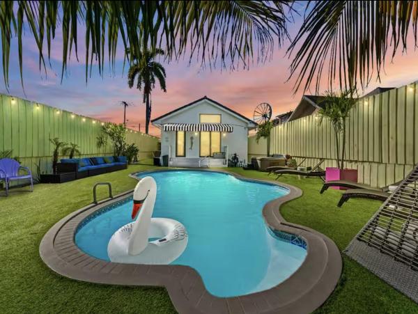 The Gilded Palm - Near Design District - Pool & Hot Tub - Miami, FL