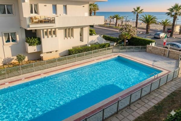 Orizzonte - Fronte Mare Con Piscina - Premium Villas - Giulianova