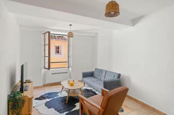 Charmant T2 Rénové - Centre Historique - Pierrefeu-du-Var