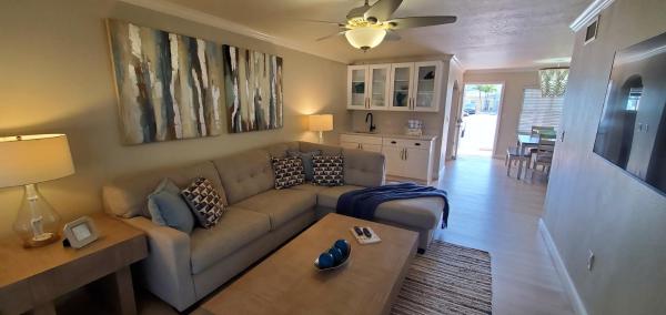 No Shoes Required Newly Renovated Beach Condo With Pool Steps To The Beach - Florida
