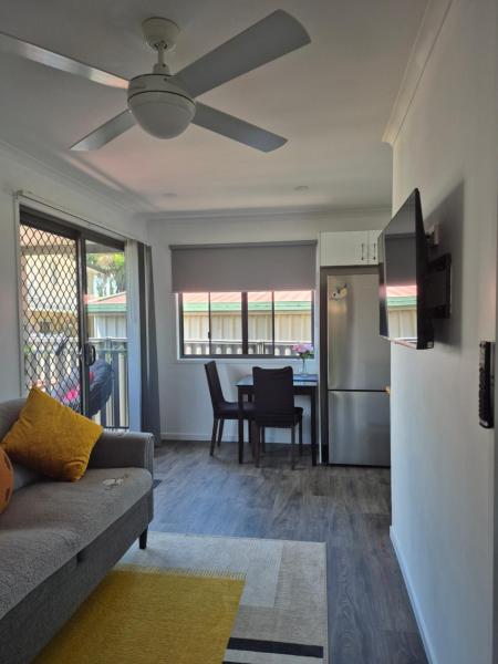 Convenient Gateway Home In Strathpine - Brisbane