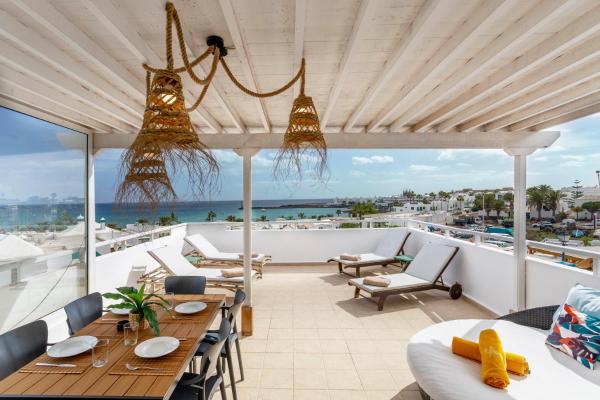 Ocean View Penthouse - Central Location - 100m To The Beach - Costa Teguise