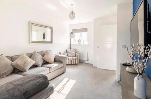 Modern 2-bed Home In Swansea, Perfect For Families & Groups By 53 Degrees Property - Swansea, UK