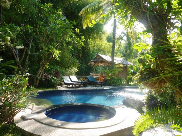 Charming Bungalow Complex In A Lush Garden - Bali
