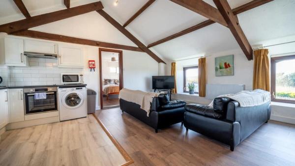 2 Neighbouring Holiday Cottages Nr Bude Sleeps 10 - Widemouth Bay