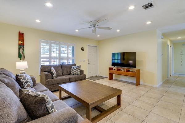 Screened Porch + Patio: Group Getaway In Palm Bay! - Palm Bay, FL