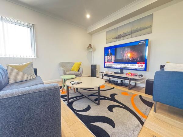 Blissful Modern Apartment - Perth