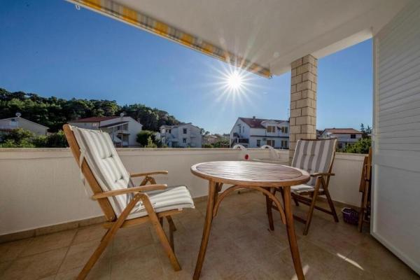 Apartments Lili - Rab